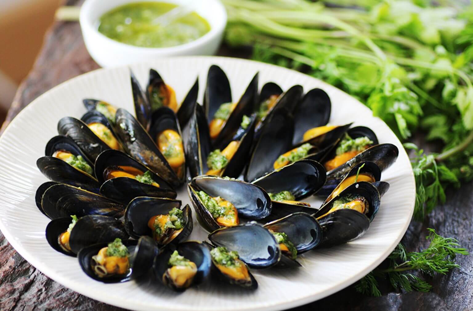 Moules de bouchot - Comité régional Conchyliculture Normandie et Mer du ...